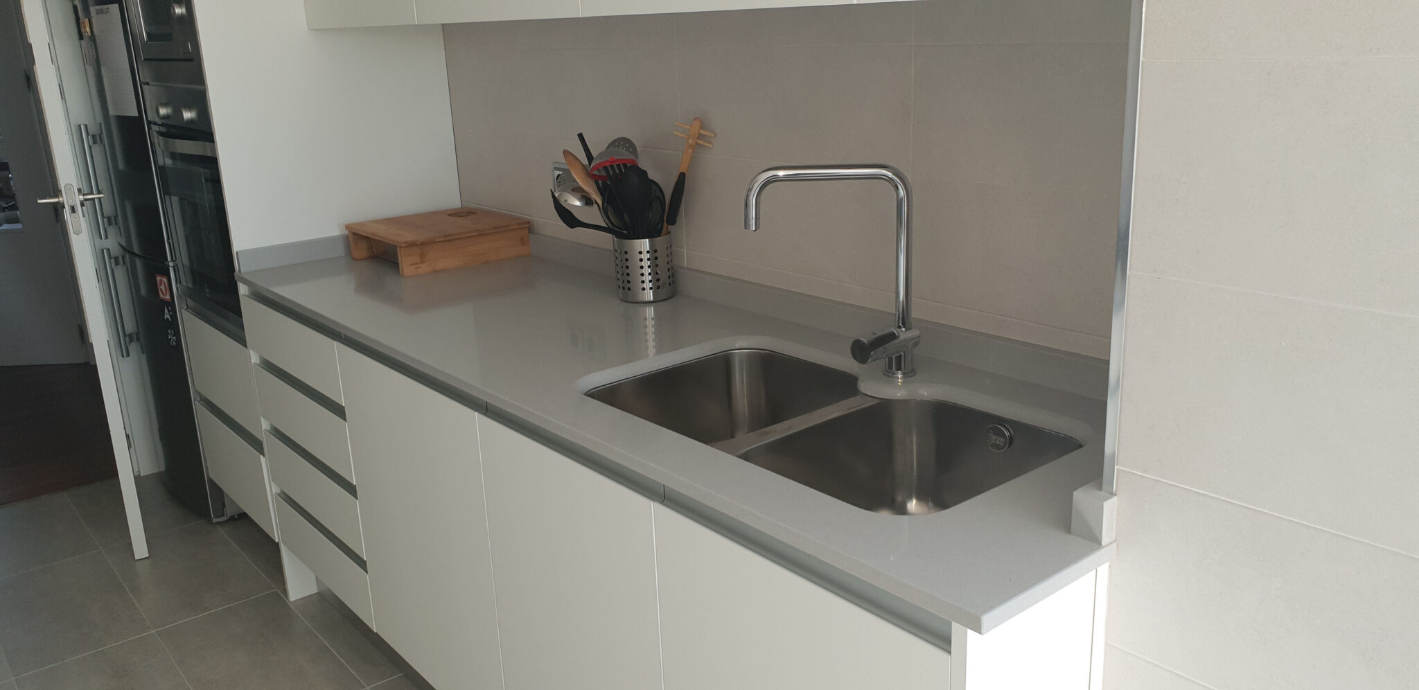 CUARZO COMPAC CENIZA - Molorramo
